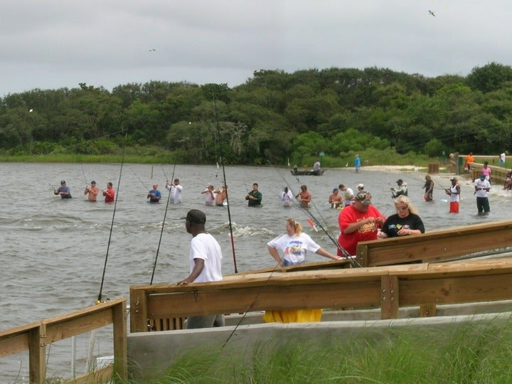 From Past to Present: Ecosystem Services and People of the Guana ...